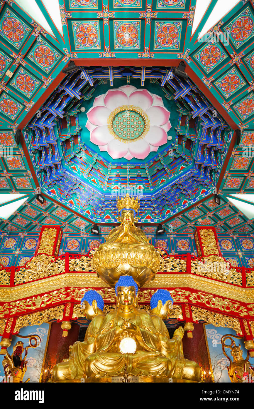 China, Hong Kong, Tsuen Wan, Western Monastery, Buddha Statues Stock ...