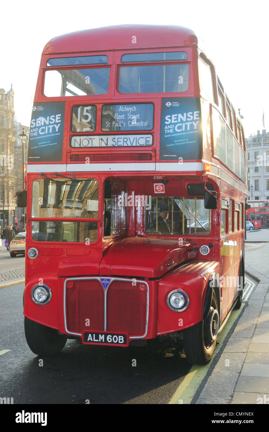 Aec routemaster bus hi-res stock photography and images - Alamy