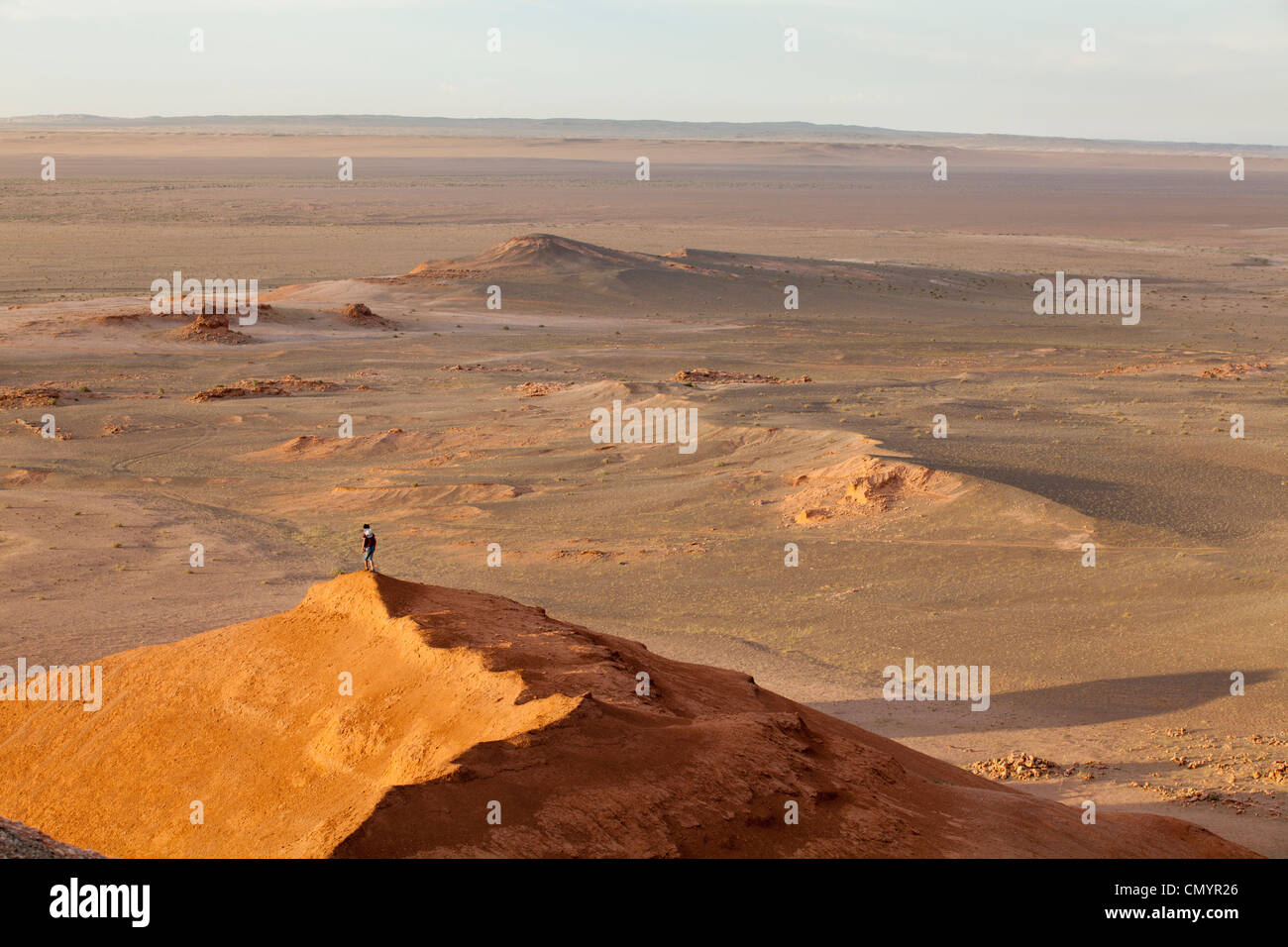 Landscape of Bayanzag ("Flaming Cliffs"), Gobi desert area , Mongolia ...