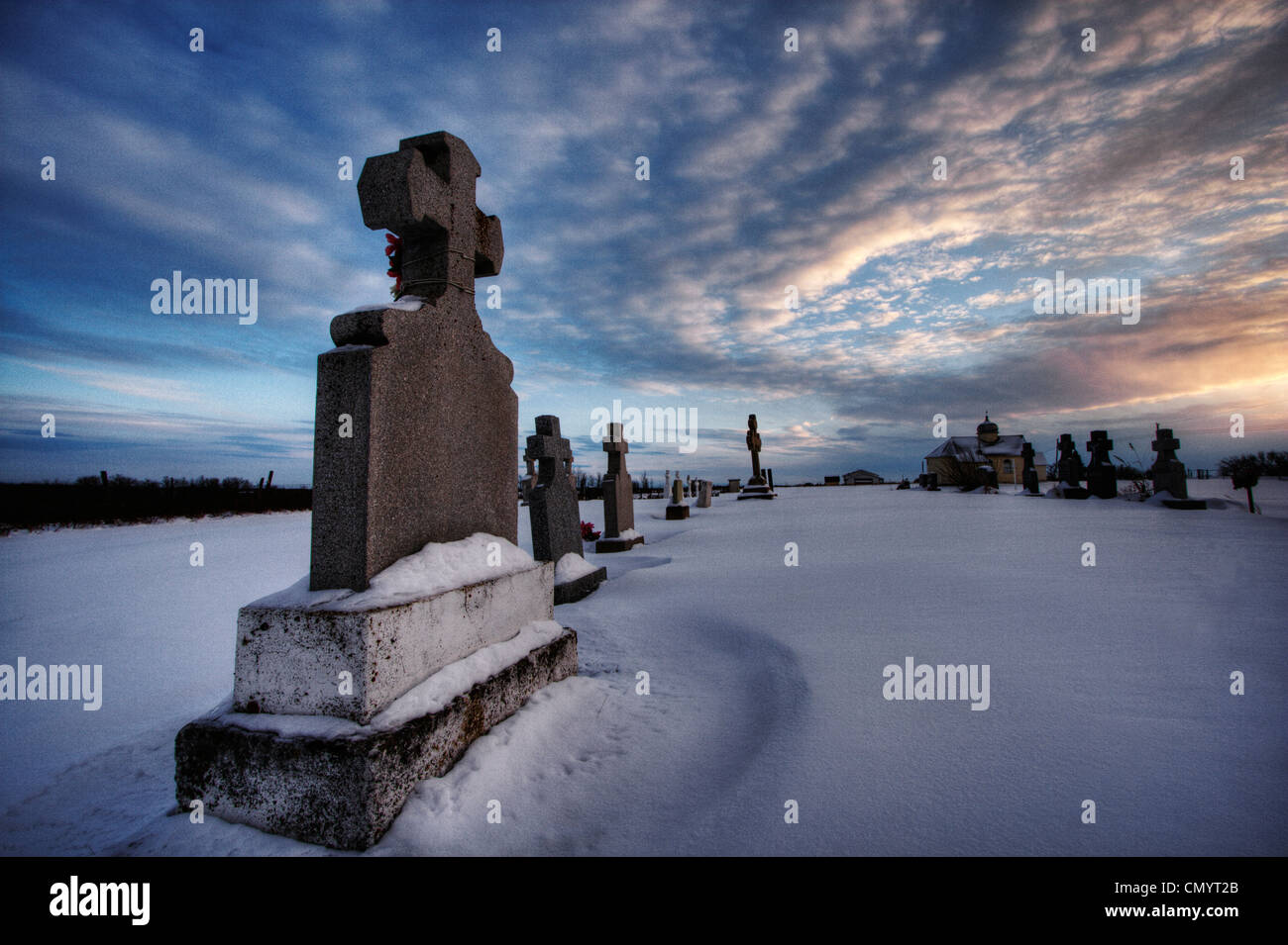 Evening snow in cemetery hi-res stock photography and images - Alamy
