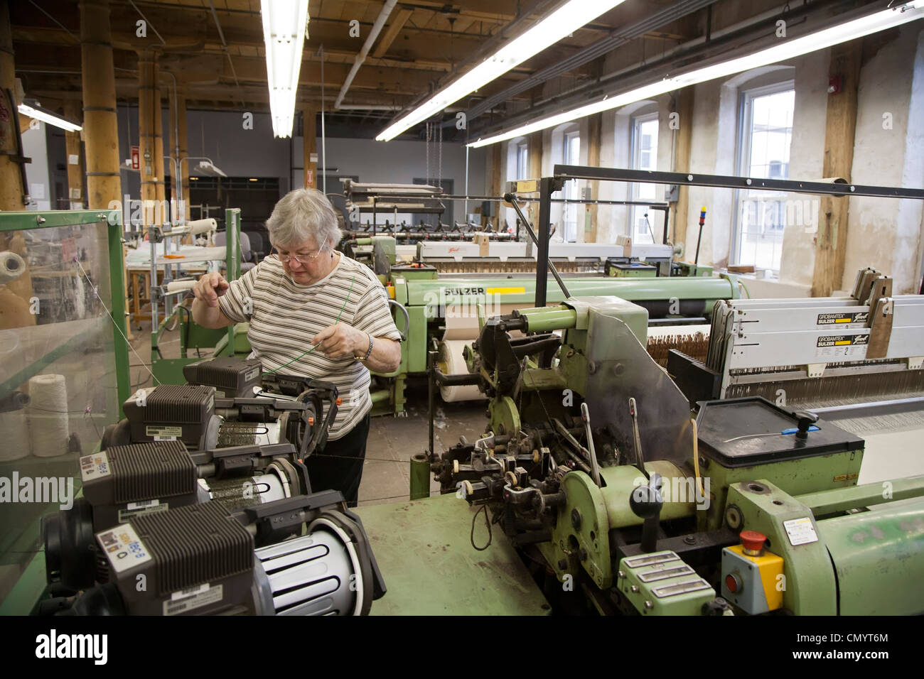 Textile mill loom hi-res stock photography and images - Alamy