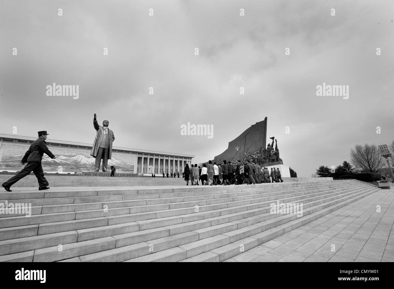 North statue Black and White Stock Photos & Images - Alamy