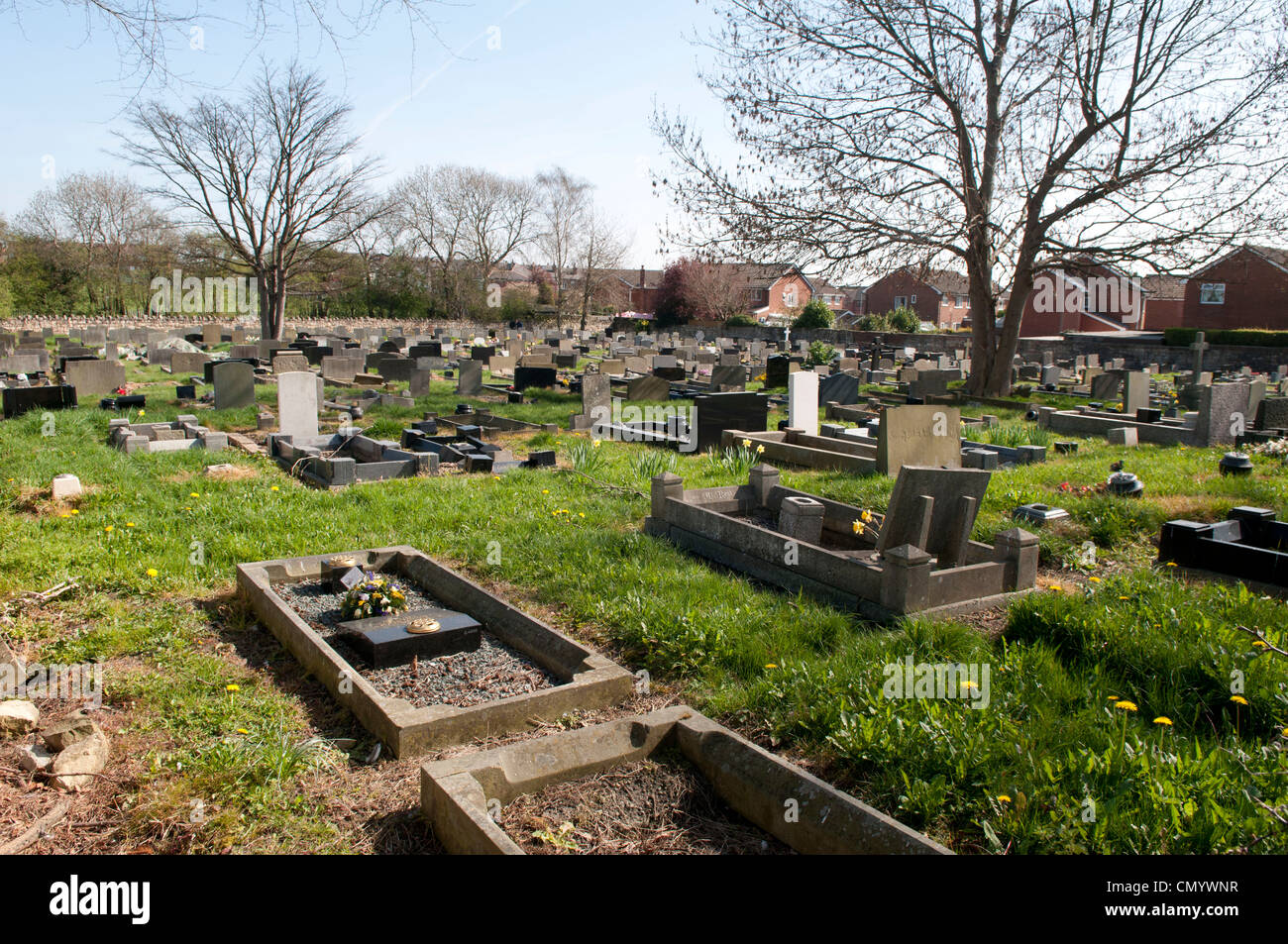 Graveyard; Saint Mary's church, Kippax Stock Photo - Alamy