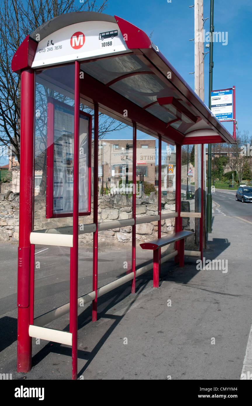 Bus stop, Butt hill / Cross hills / High Street, Kippax Stock Photo - Alamy