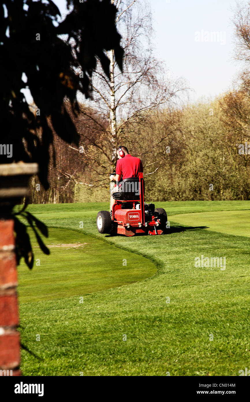 Golf course mowing High Resolution Stock Photography and Images - Alamy