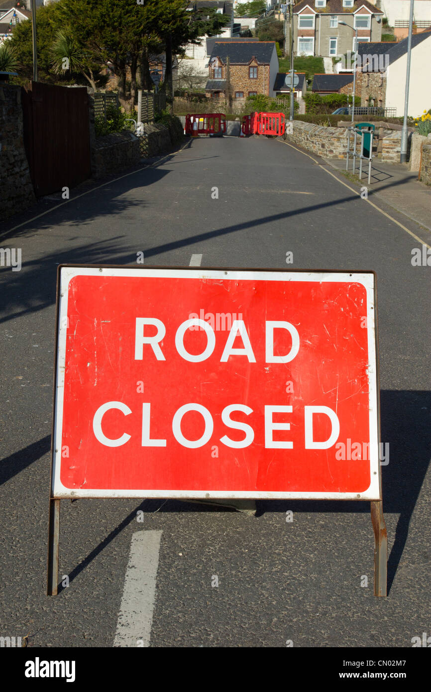 British red road closed sign Stock Photo - Alamy