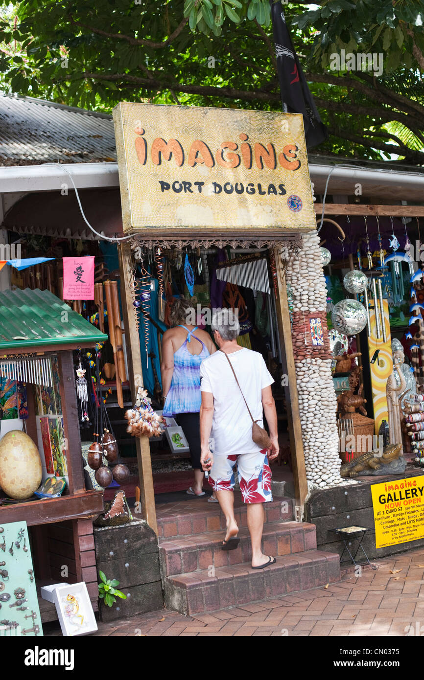 Handicrafts shop on Macrossan Street. Port Douglas, Queensland ...