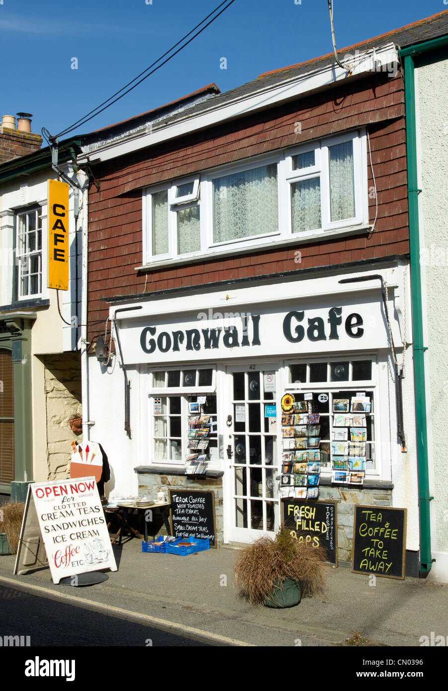 Cornwall Cafe in the Cornish village of St. Agnes Stock Photo - Alamy