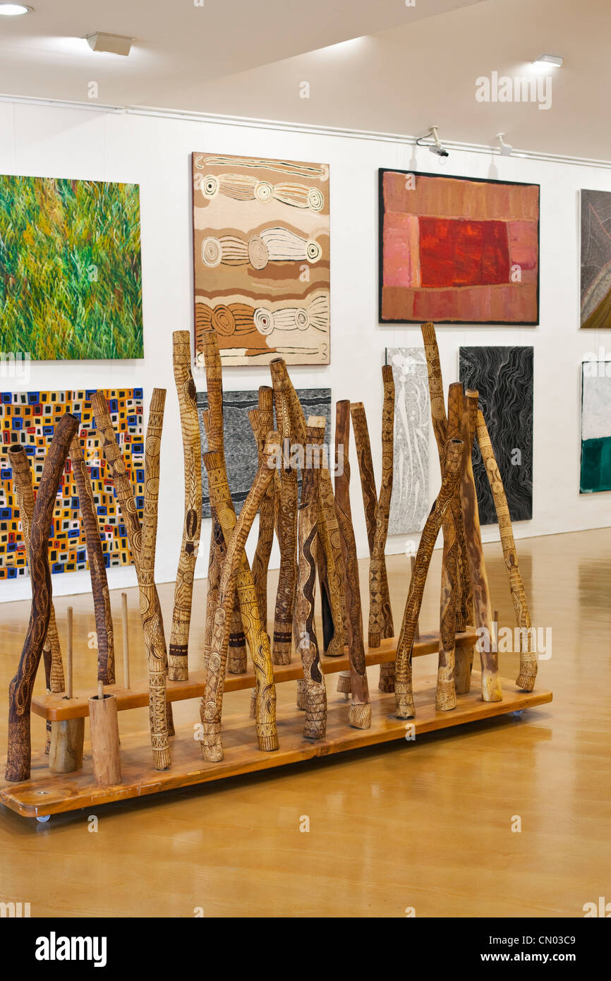 Aboriginal art gallery. Port Douglas, Queensland, Australia Stock Photo ...