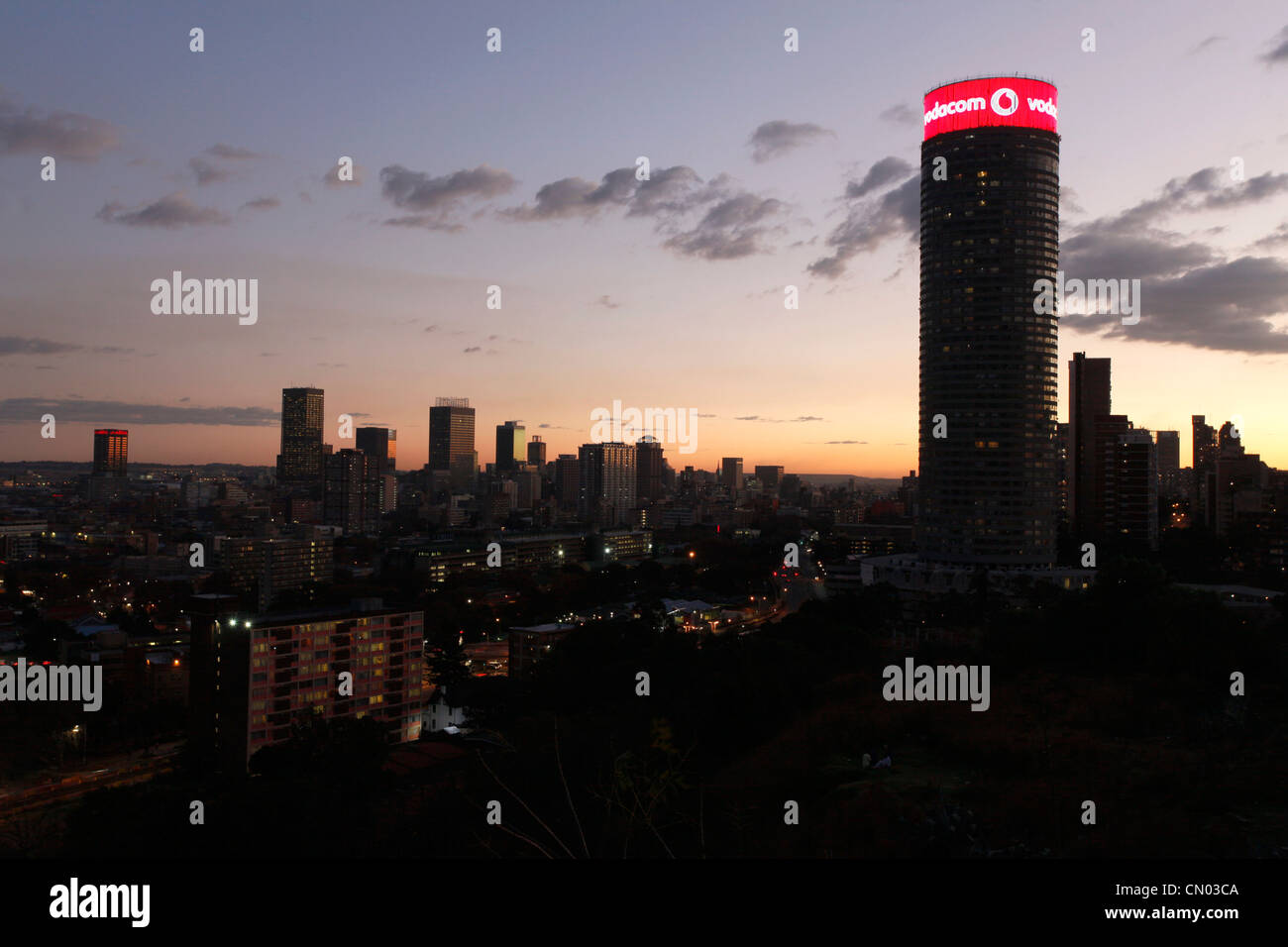 Sky night johannesburg south africa hi-res stock photography and images ...