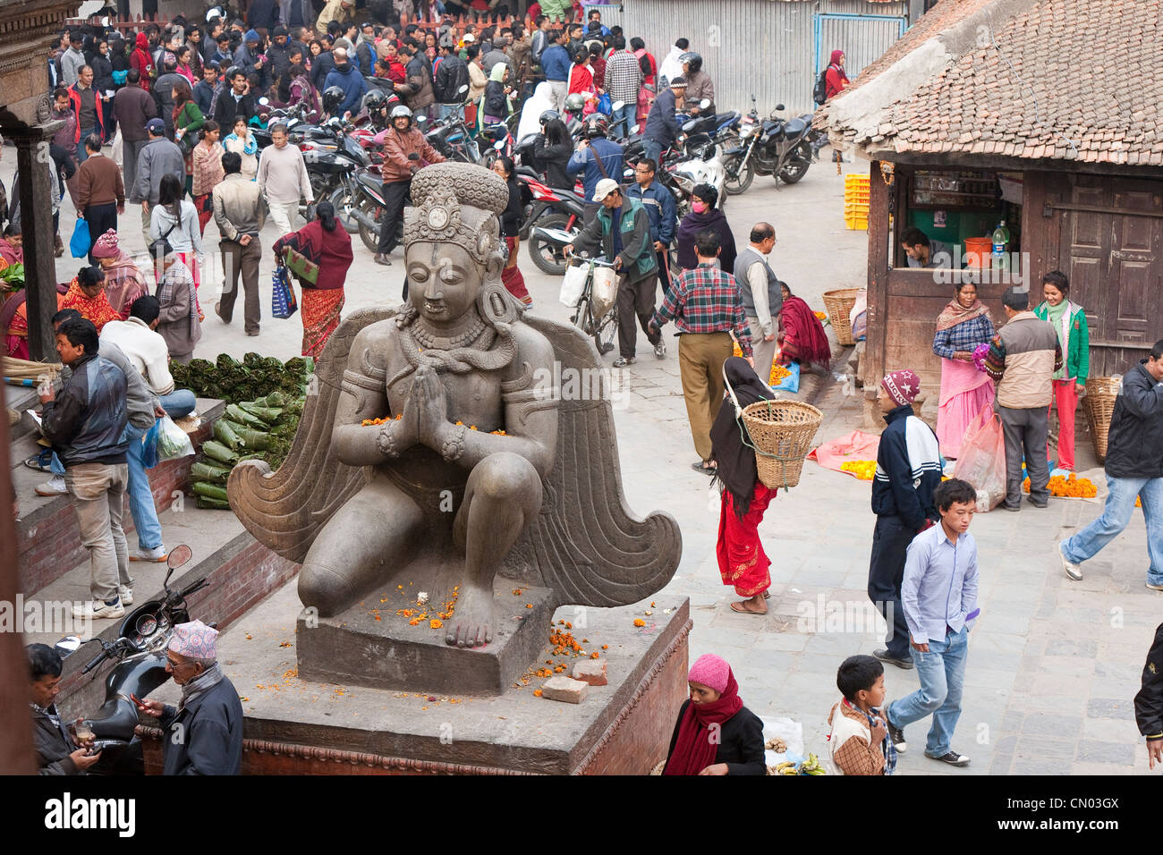 Garuda sculpture hi-res stock photography and images - Alamy