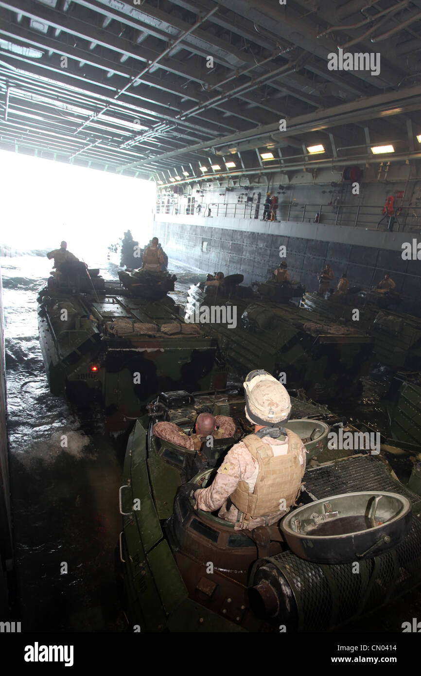 Marines and sailors with the 24th Marine Expeditionary Unit and Iwo ...