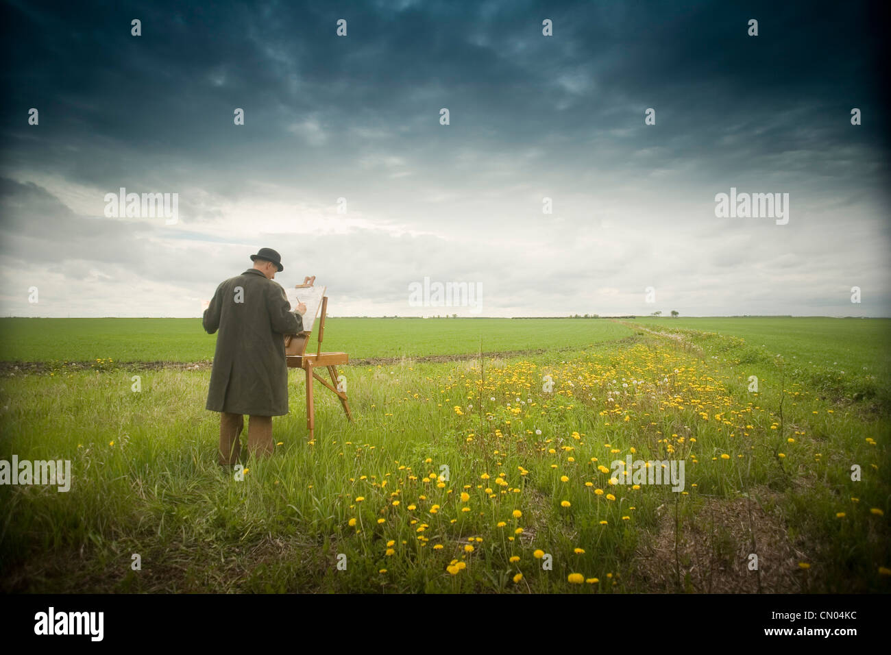Man bowler hat painting hi-res stock photography and images - Alamy