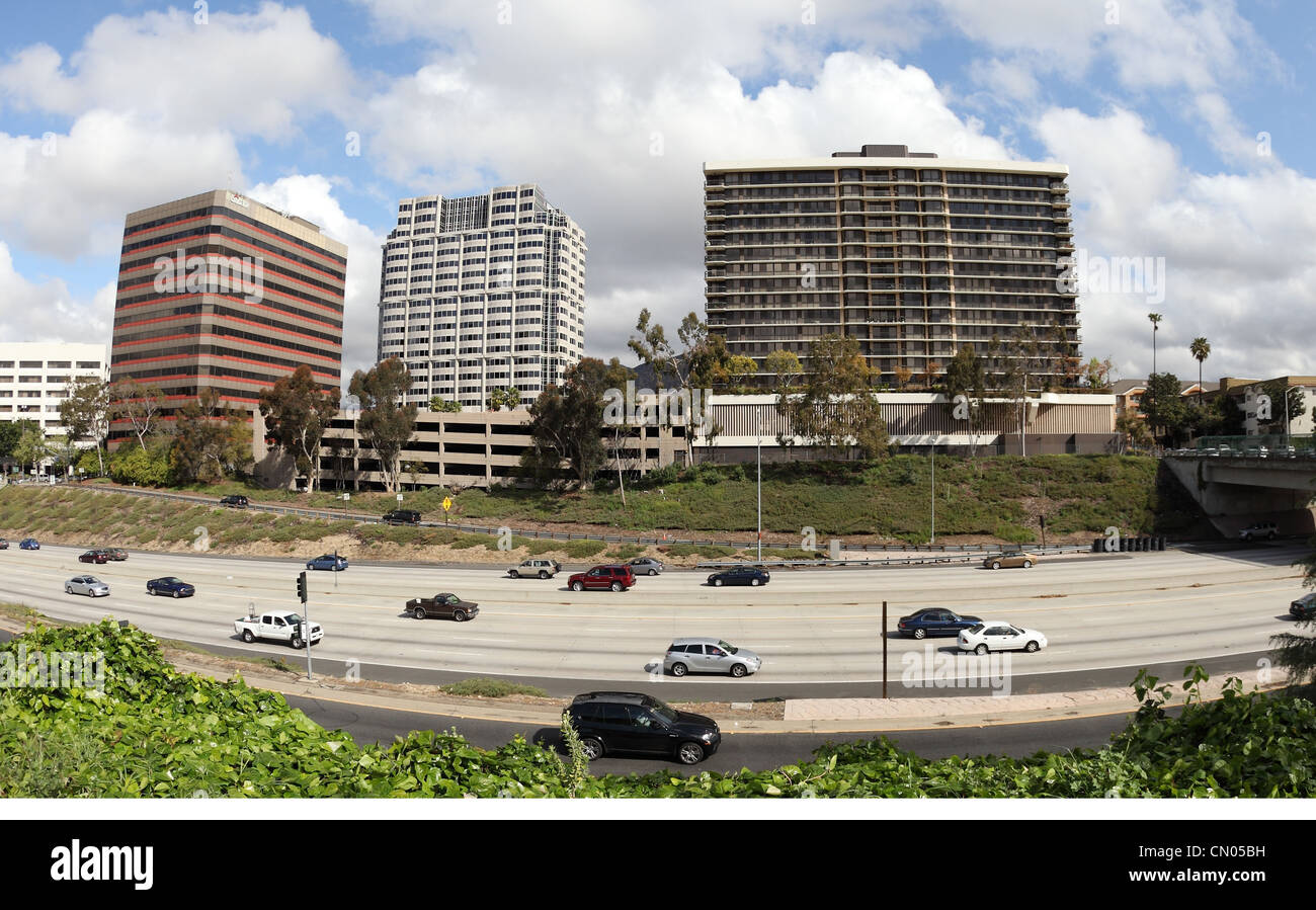 Commercial vehicles on the freeway hi-res stock photography and images ...