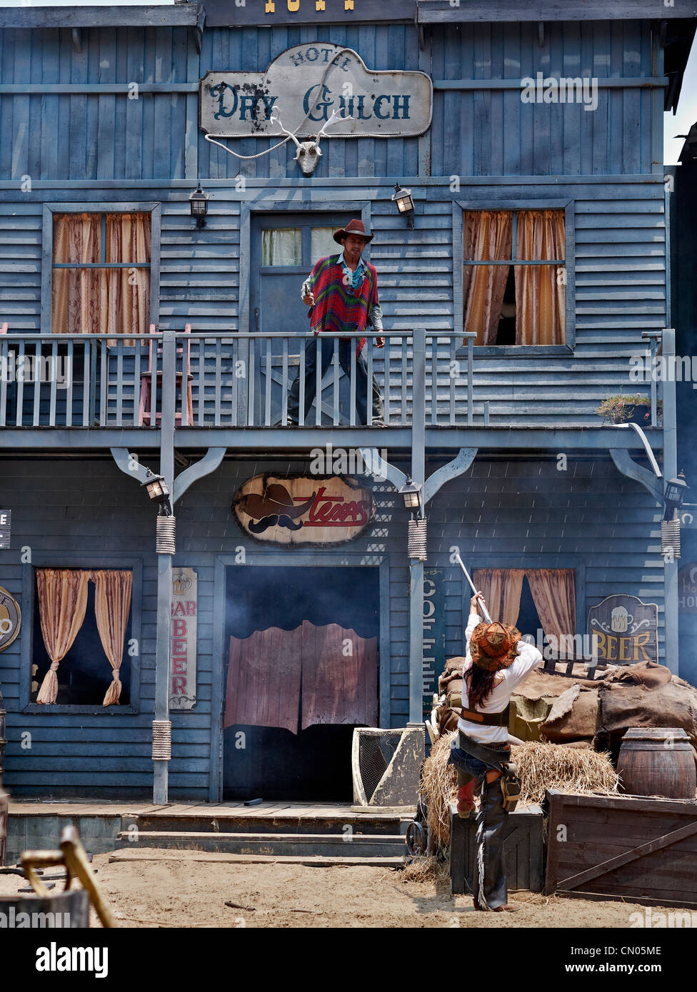 Actors on set at a Wild West cowboy show Stock Photo - Alamy