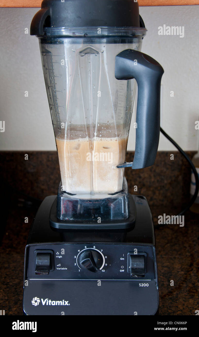 Vita mix hi-res stock photography and images - Alamy