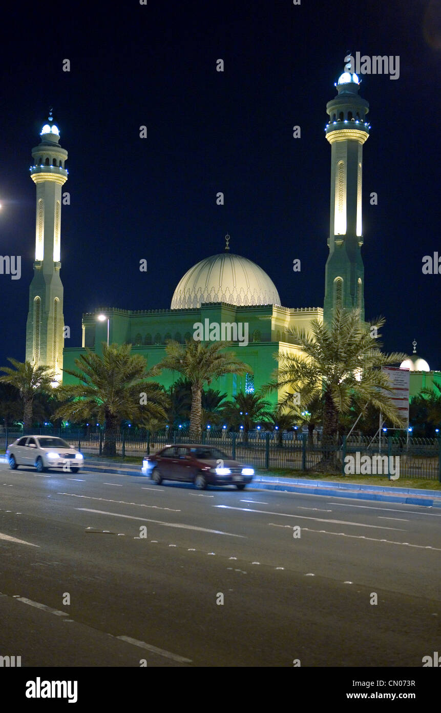 Bahrain, Manama, the Al Fateh mosque Stock Photo - Alamy