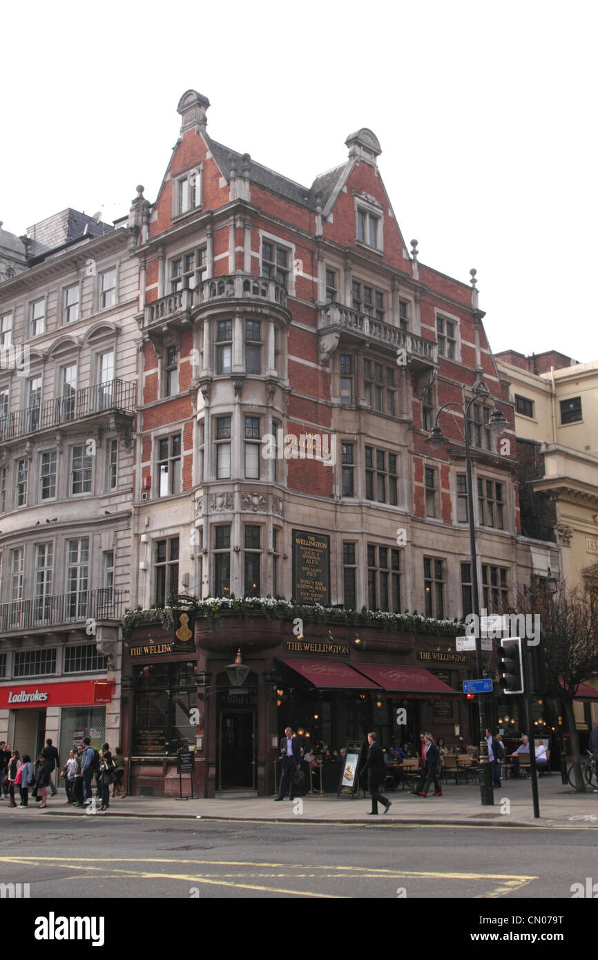 The Wellington Pub at The Strand London Stock Photo - Alamy