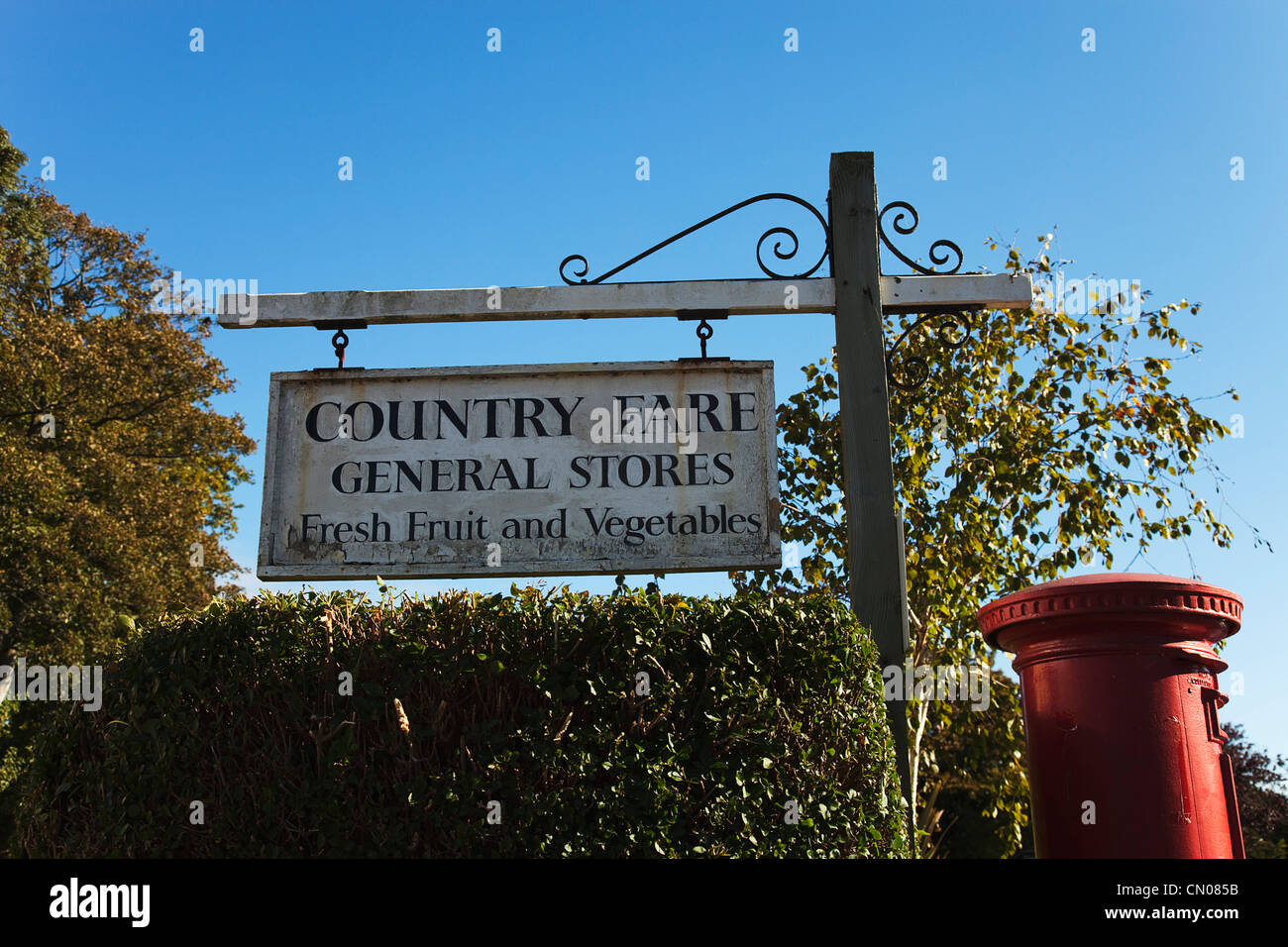 Sign shops hi-res stock photography and images - Alamy