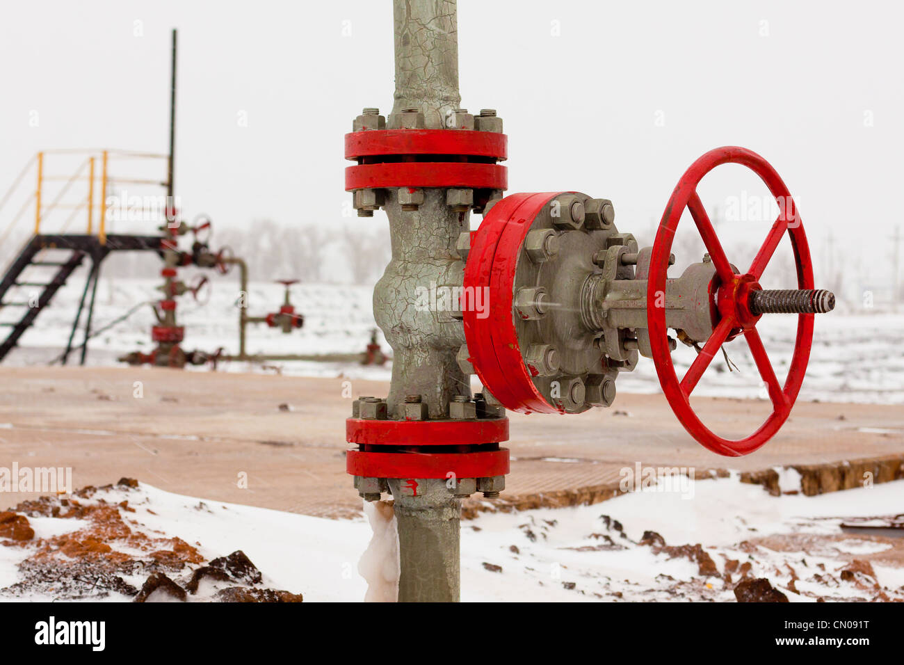 Wellhead hi-res stock photography and images - Alamy