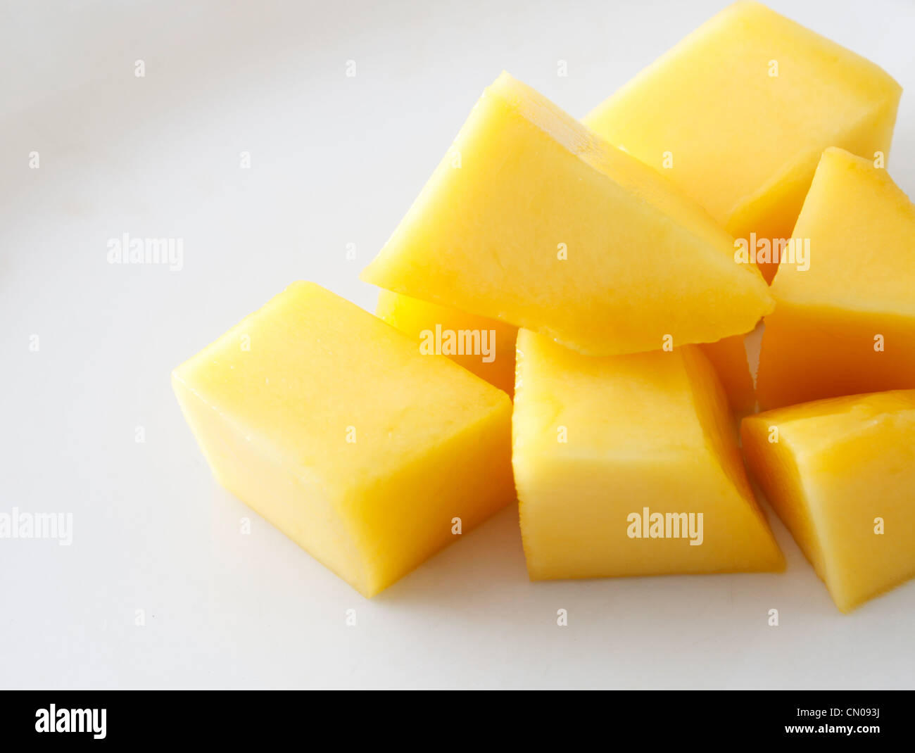 Mango cubes plate hi-res stock photography and images - Alamy