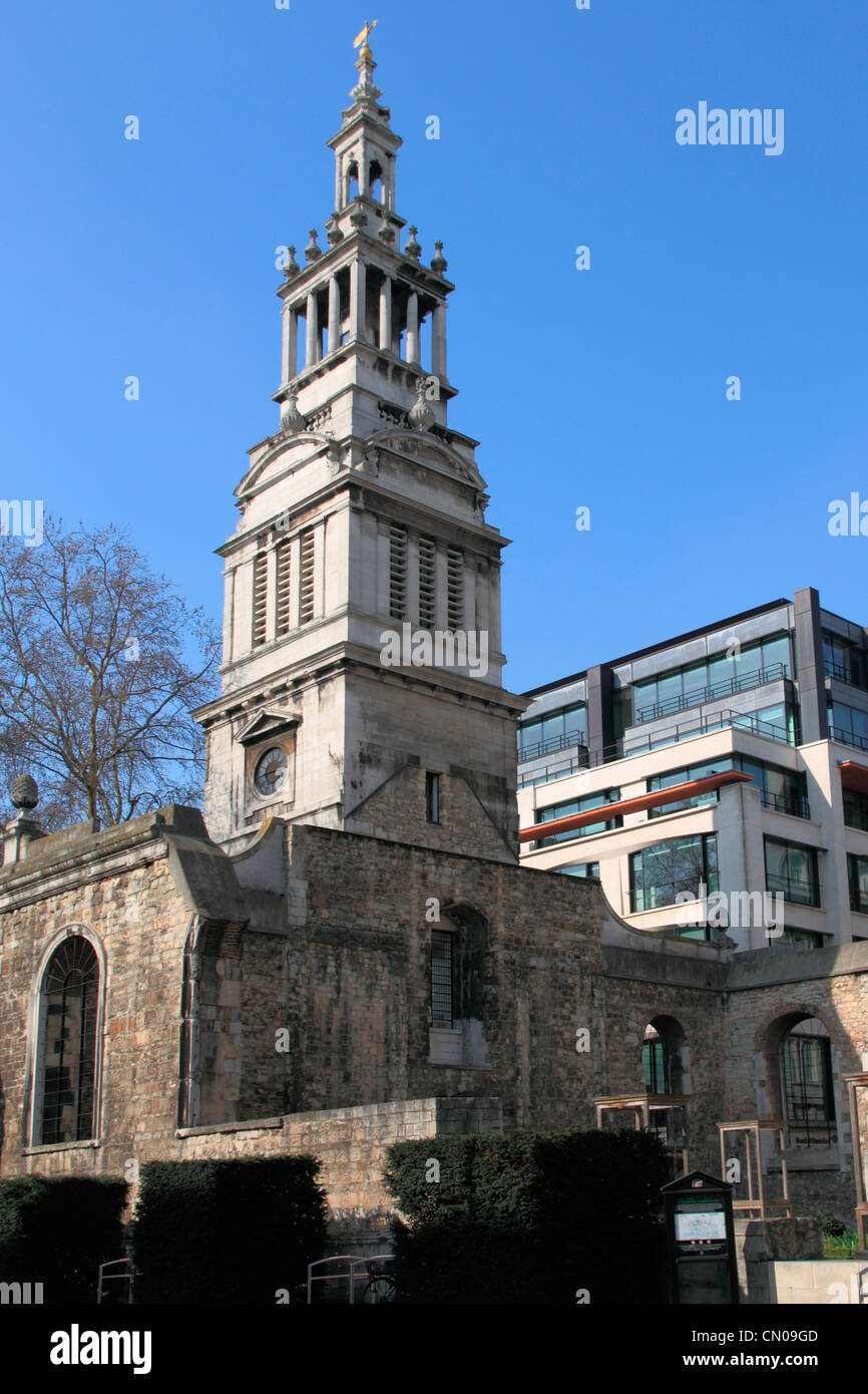 England London Newgate street, tower of Christchurch Greyfriars church ...