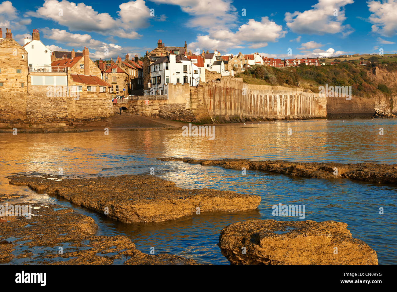 Robin hoods bay hi-res stock photography and images - Alamy