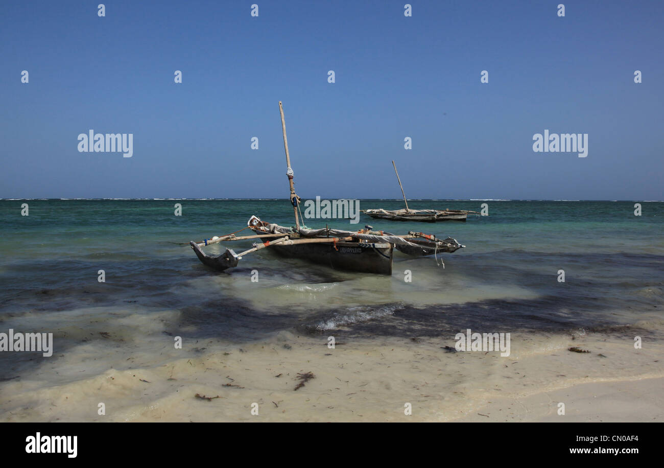 Kenyan fishing boat hi-res stock photography and images - Alamy