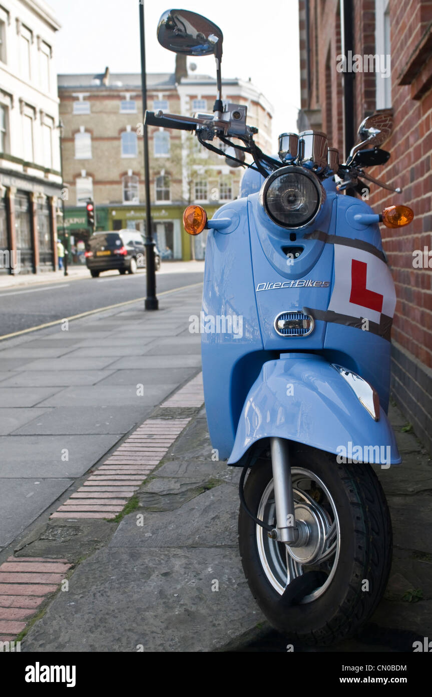 Blue vespa hi-res stock photography and images - Alamy