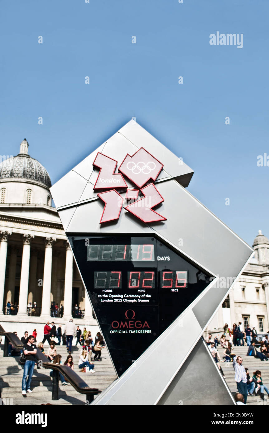 The London Olympic countdown clock at Trafalgar Square Stock Photo - Alamy