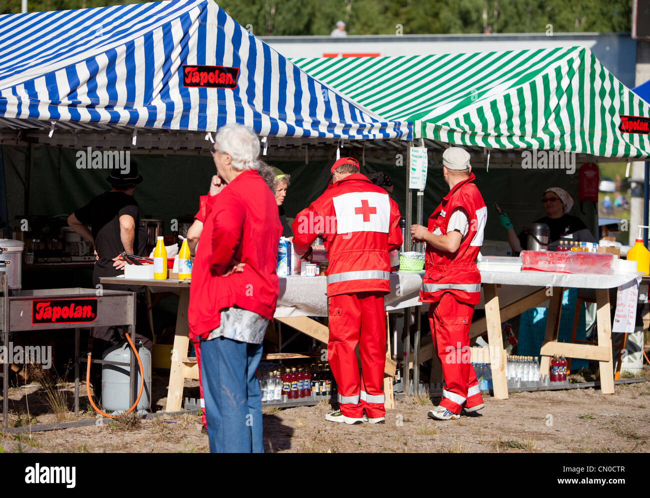 First aid personnel hi-res stock photography and images - Alamy