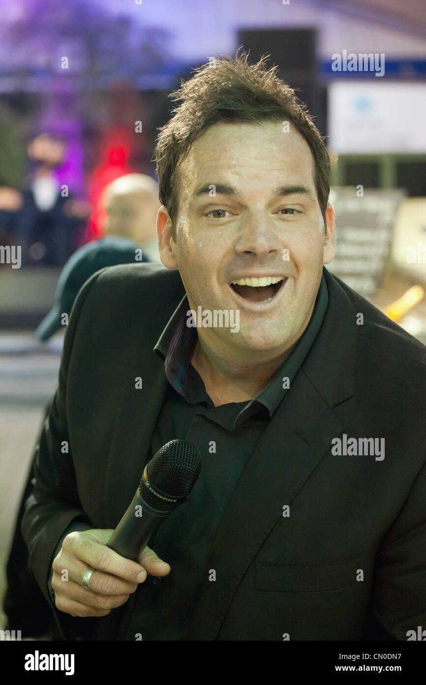 Cowling hi-res stock photography and images - Alamy