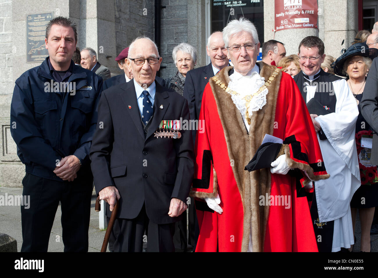 Mr geoffrey cross hi-res stock photography and images - Alamy