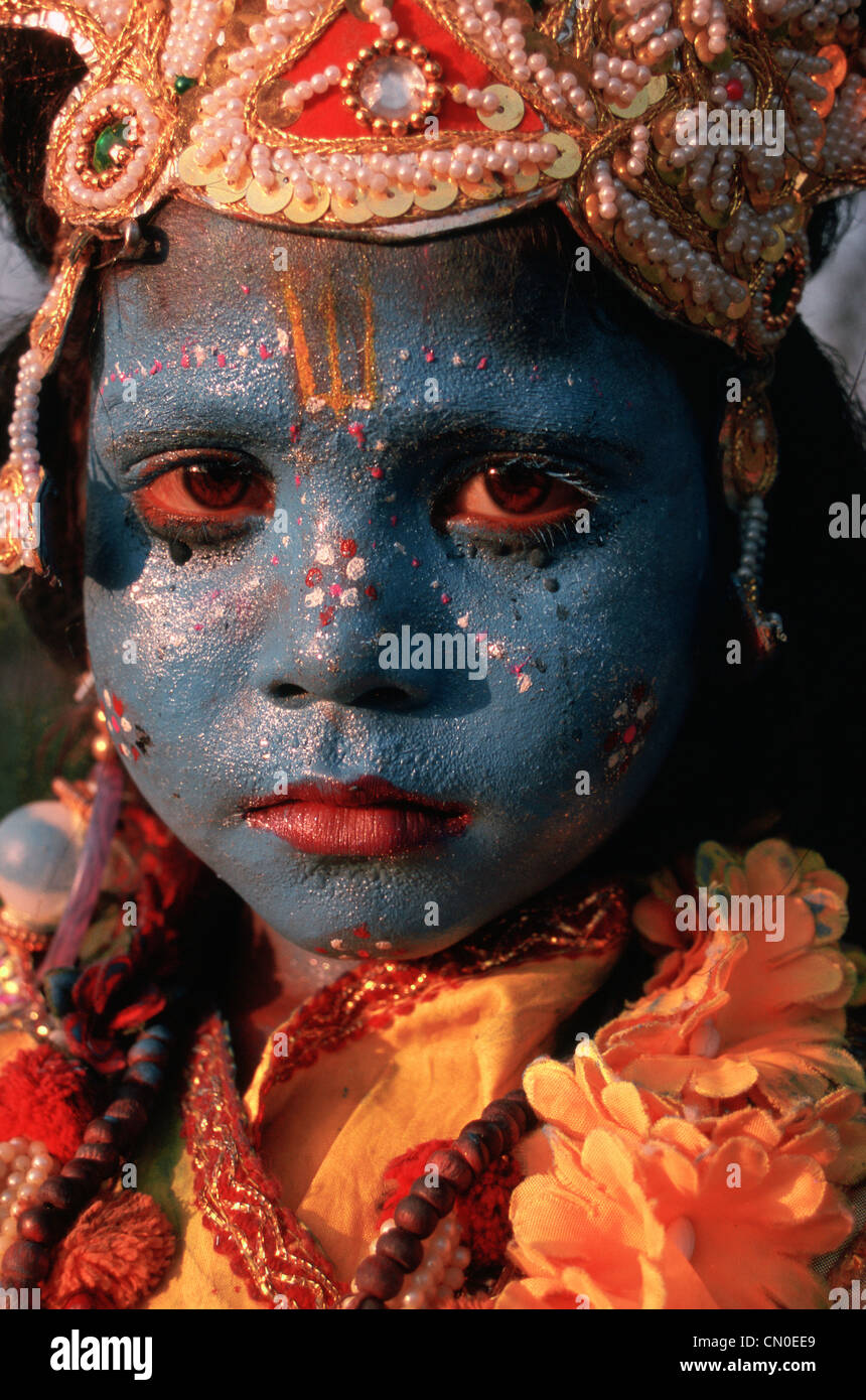 Boy dressed up hindu deity hi-res stock photography and images - Alamy