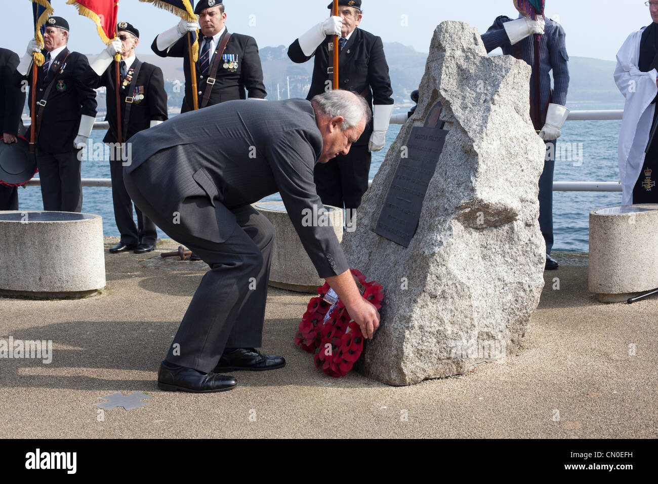 Deputy Lord lieutenant of Cornwall lays a Wreath at the St Nazaire ...