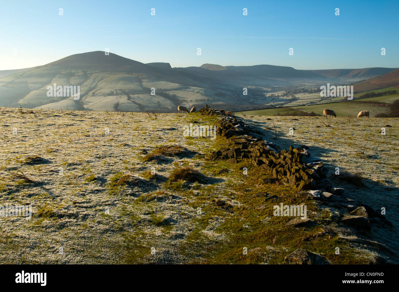 Lose Hill and Edale from near Hope Cross, above Edale End, Peak ...