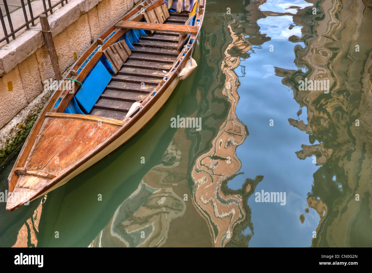 Italy boat vintage hi-res stock photography and images - Alamy