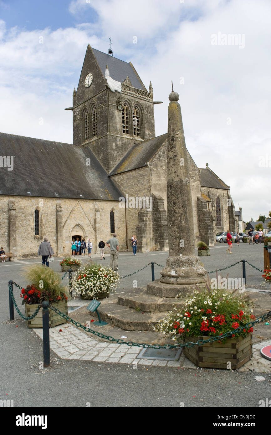 Sainte Mere Eglise in Normandy with an effigy of John Steele on the ...