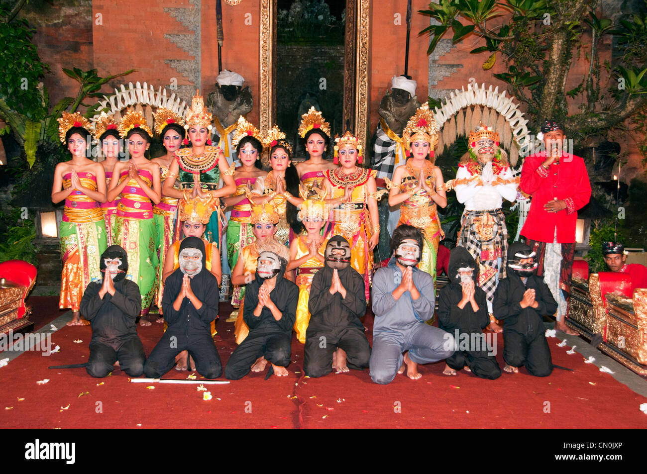 bali dancing group in ubud indonesia Stock Photo - Alamy