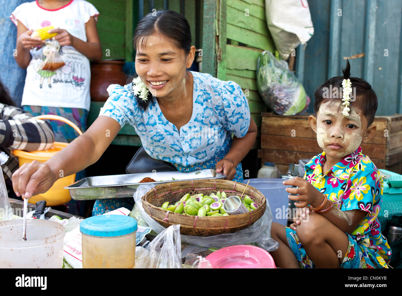 Burma happy child hi-res stock photography and images - Alamy