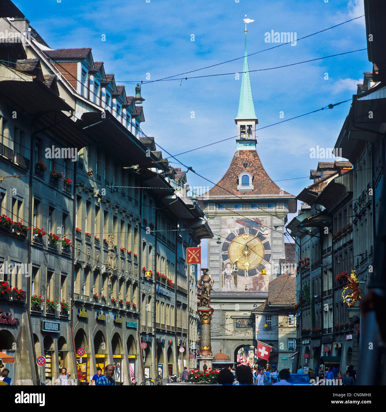 Zytglogge clock tower and Musketeer fountain Marktgasse street Bern ...