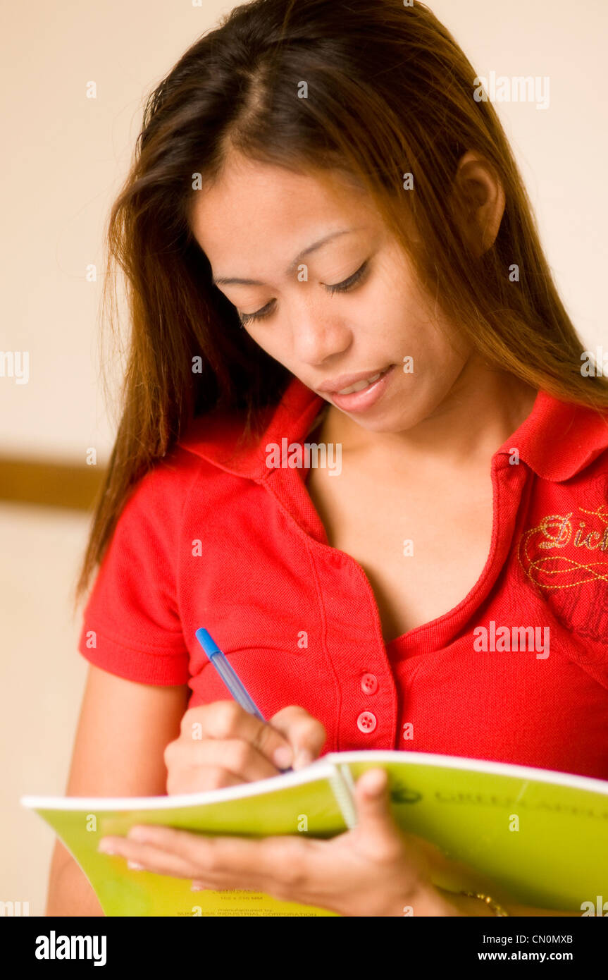 Filipina girl hi-res stock photography and images - Alamy