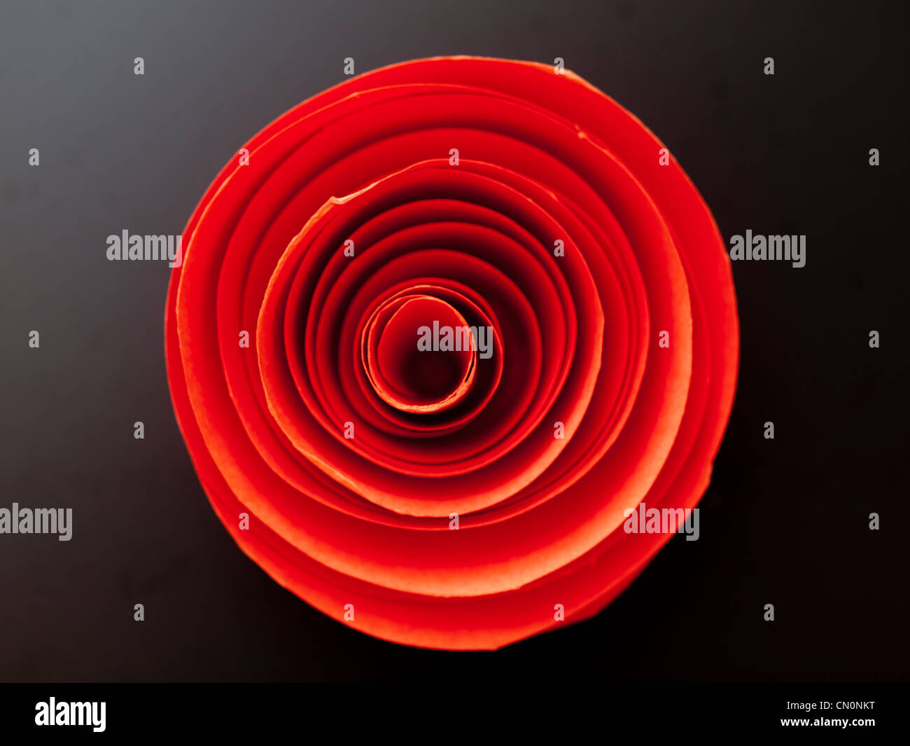 Red paper rose hi-res stock photography and images - Alamy