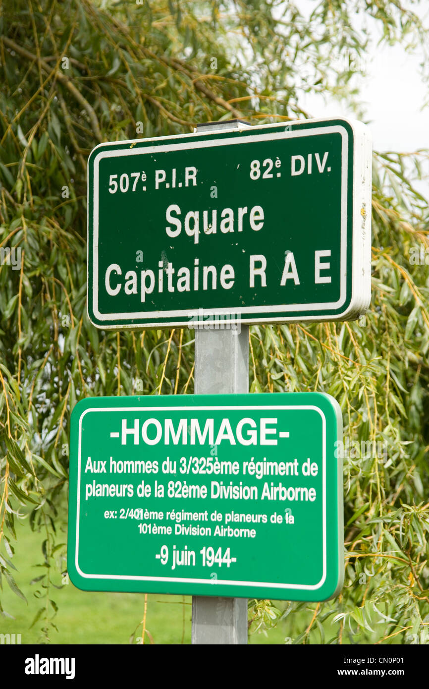Sign of the Square of Capitan Rae and American paratroopers of the 82nd ...
