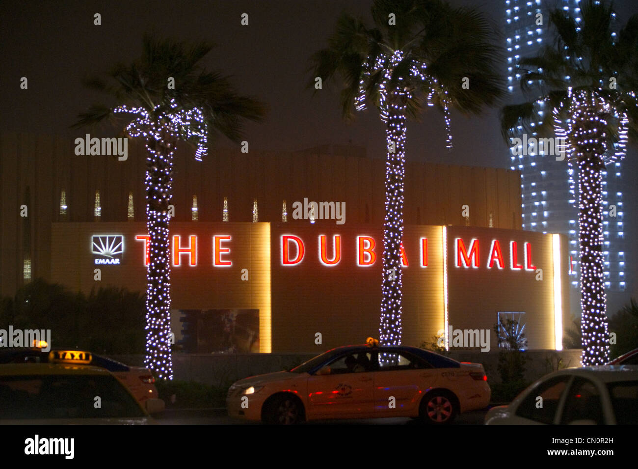 Illuminated mall hi-res stock photography and images - Alamy