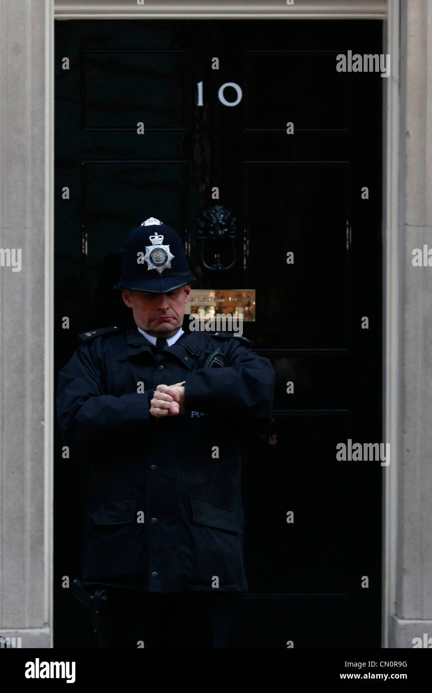 10 downing street door hi-res stock photography and images - Alamy