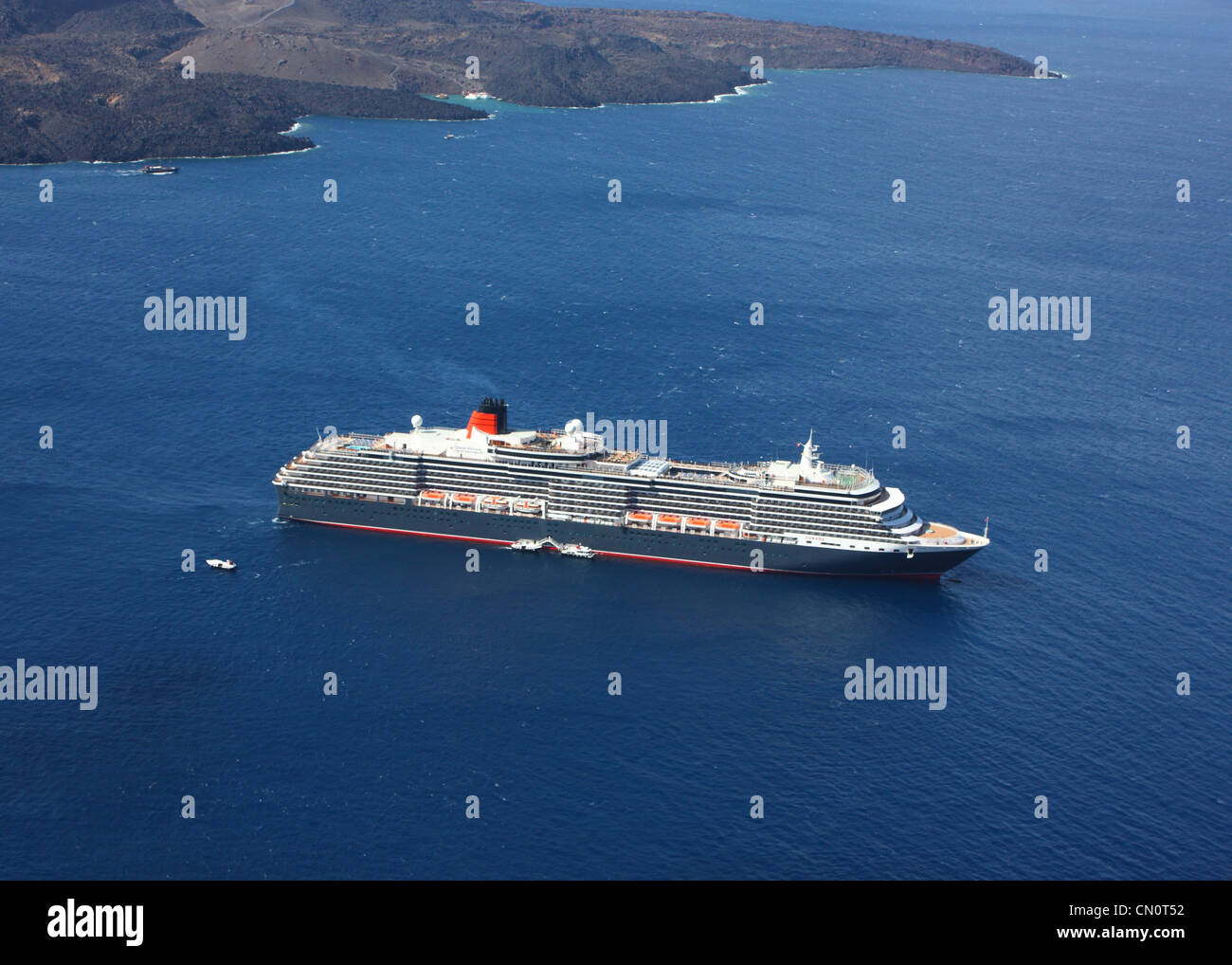 "Queen Victoria" at Santorini. Greece Stock Photo - Alamy