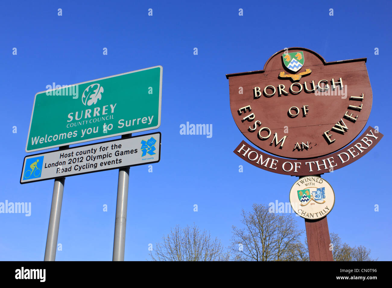 Welcome to surrey and sign hi-res stock photography and images - Alamy