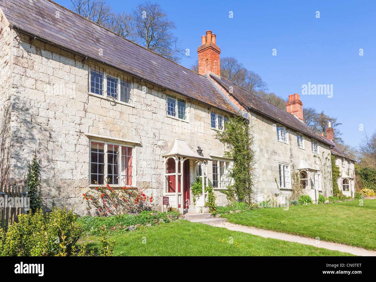 Stourhead village hi-res stock photography and images - Alamy