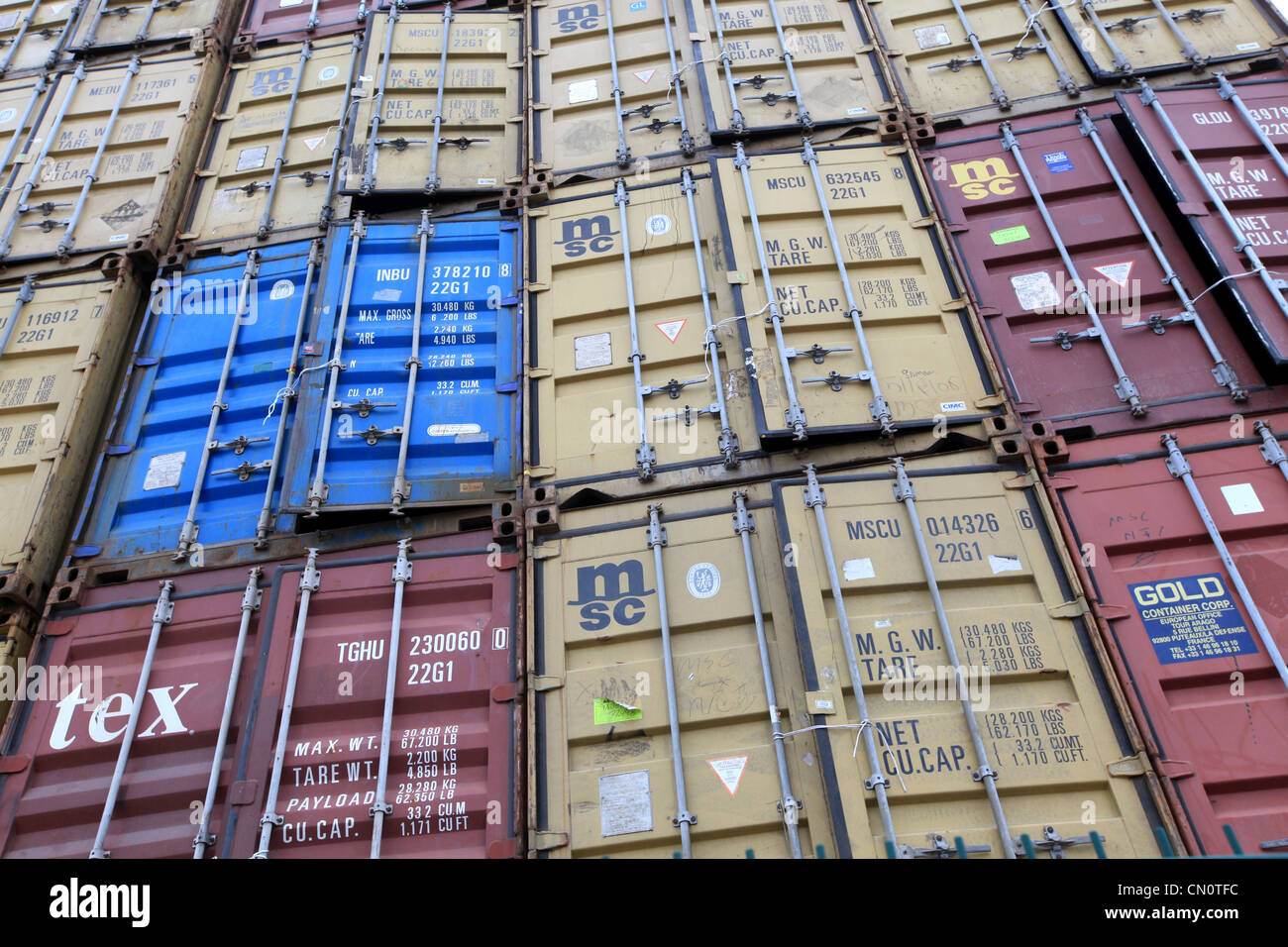 Shipping container doors hi-res stock photography and images - Alamy